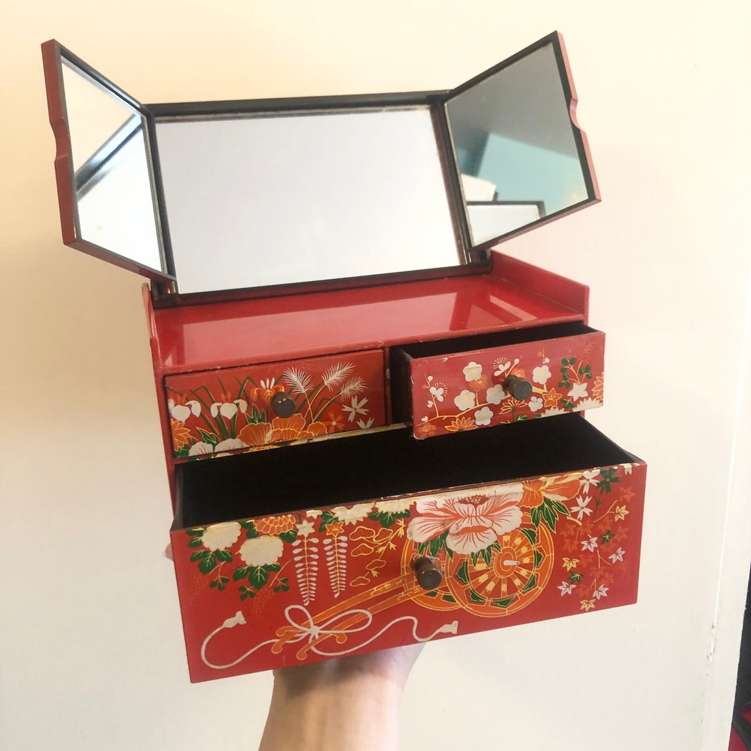 Antique Japanese Natural Tone Lacquered Storage Box Hand Painted ...