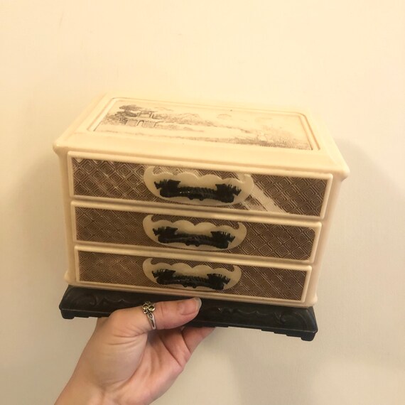 Antique Chinese Jewelry Box Made To Look Like Ivory B… - Gem