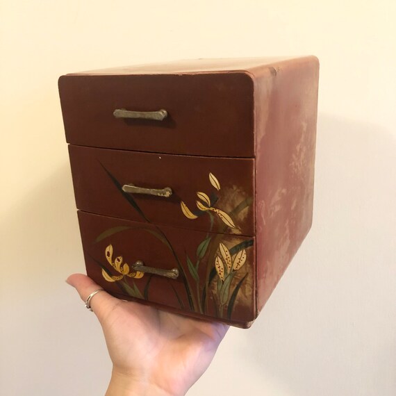 Antique Japanese Natural Tone Lacquered Storage Box H… - Gem