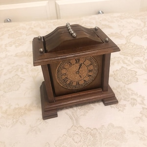Decorative Wood and Cork Clock Coasters in Old Clock Look Desk Decor ...