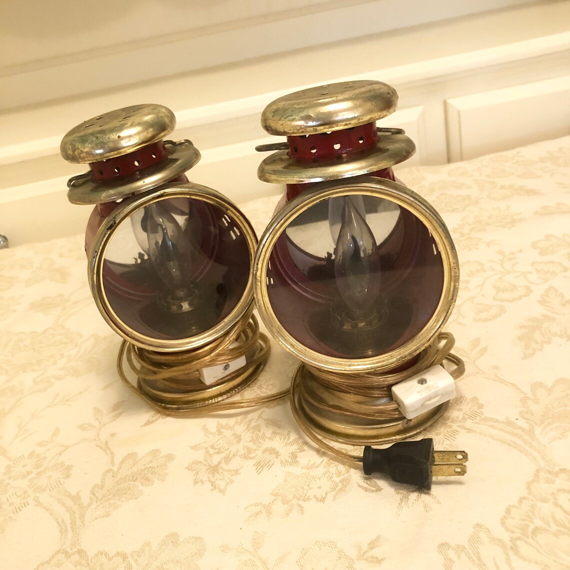 Red Lantern Set With Flickering Light Bulbs Plug in Lantern - Etsy