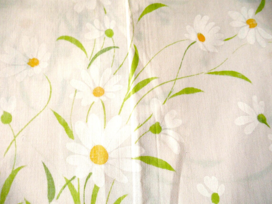 Vintage Full Flat Daisy Sheet, Vintage Fabric, Poly Cotton Sheet ...