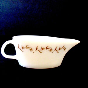 Pyrex Silver Birch 1970s J&J Gravy Boat, Made in England, Serving Pyrex ...