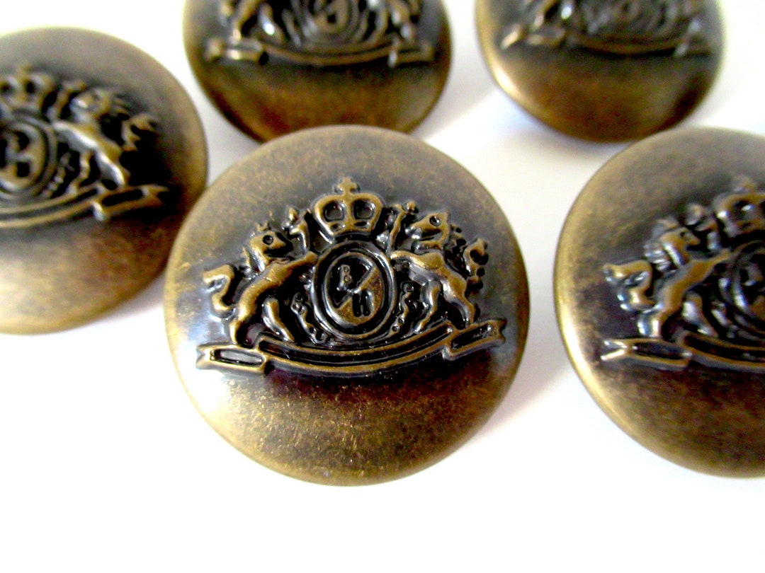 Rothmans Cigarettes Jacket Buttons, Smoking Jacket Buttons, Crest ...