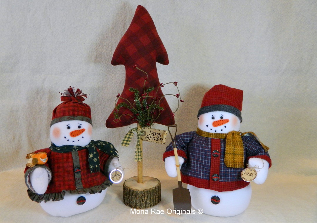 Snowman Family Decor: Duke & Daisy, Winter Farmhouse Dolls - Etsy
