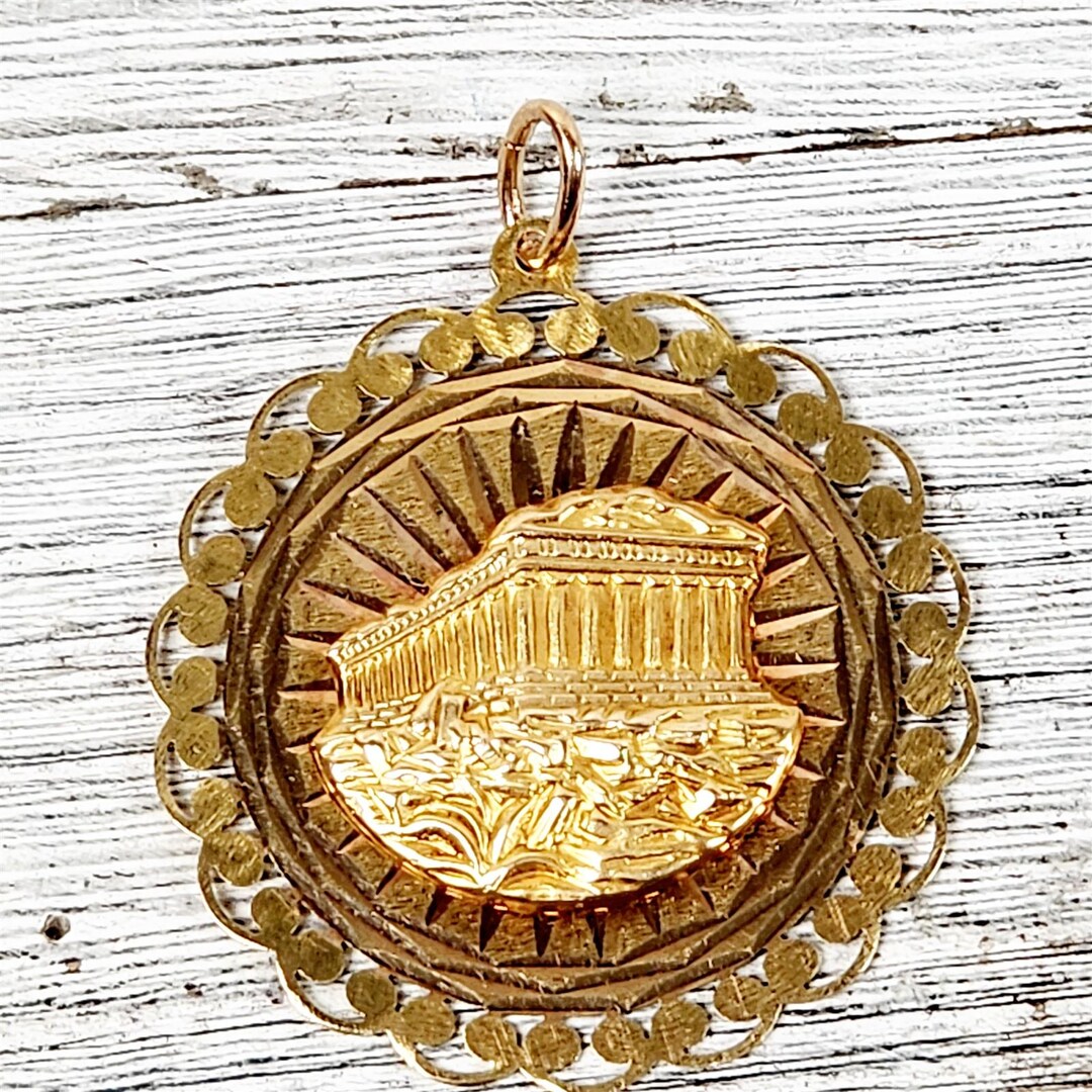 Vintage 1950s 14K Yellow Gold Parthenon Athens Greece Medallion Pendant ...
