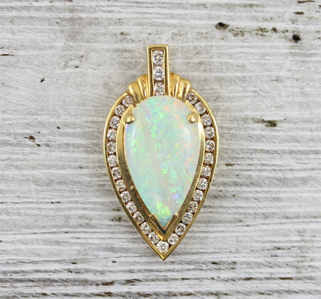 Vintage 18K Yellow Gold Opal .66 Ctw Diamond Pendant Pretty Luxury ...