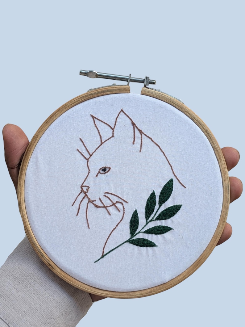 Minimal Cat Embroidery Hoop Art, Hand Embroidered Line Art Wall Decor ...