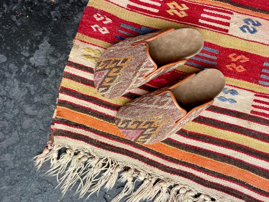 Vintage DEADSTOCK Turkish Kilim Mules , Kilim Clogs , Carpet Slides ...