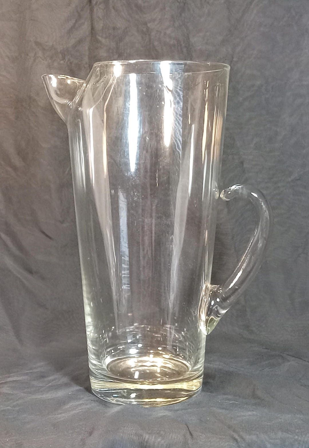 Vintage Clear Glass Pitcher – 64 Oz Beverage Server With Pinched Spout ...