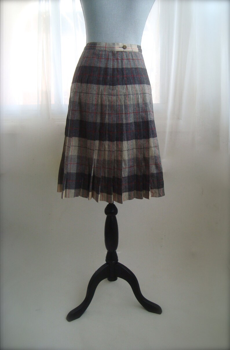 1970's Wool Pleated Skirt, Plaid Secretary Skirt in Grey and Red, Size ...