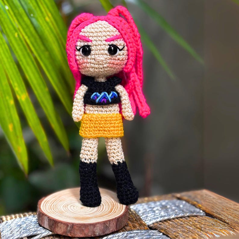 Crochet Pattern Kpop Demon Hunters– KPOP, Girl group crochet dolls ...