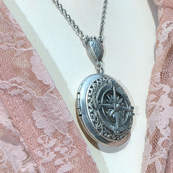 Compass Locket - Etsy