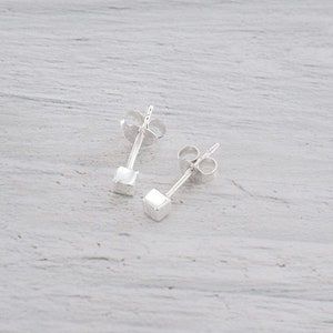 1 Pair of 925 Sterling Silver Tiny Cube Stud Earrings 3mm, Minimalist Earrings :er0970 - Etsy