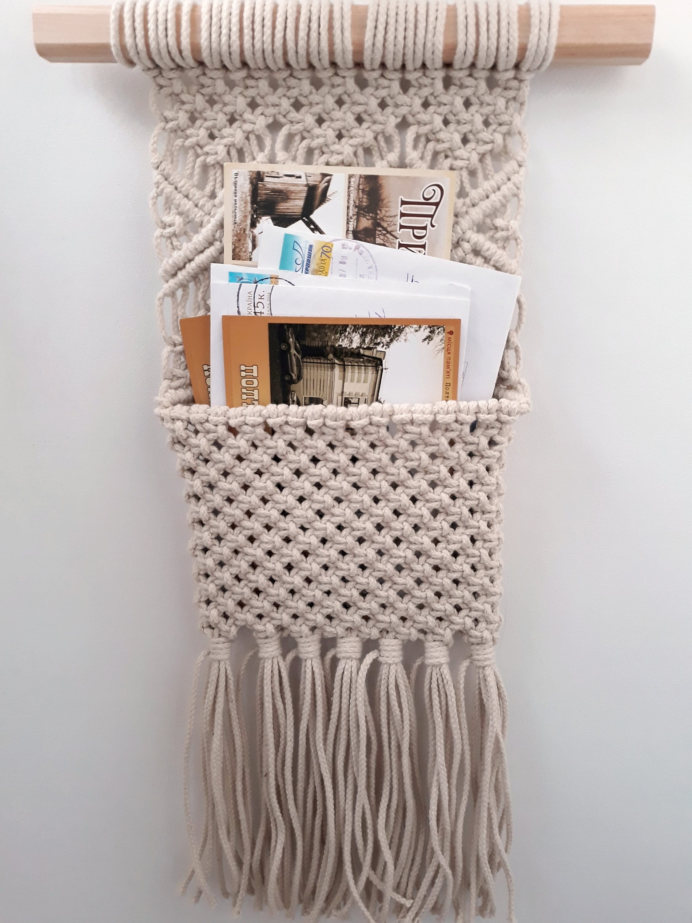 Macrame wall pocket Macrame wall hanging Pocket for letters | Etsy