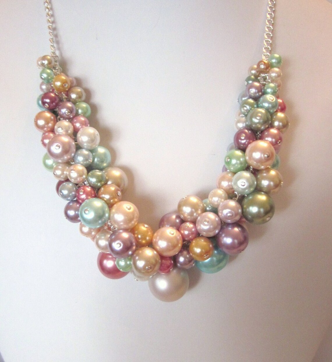 The shades of Spring Pearl Cluster Necklace - Etsy