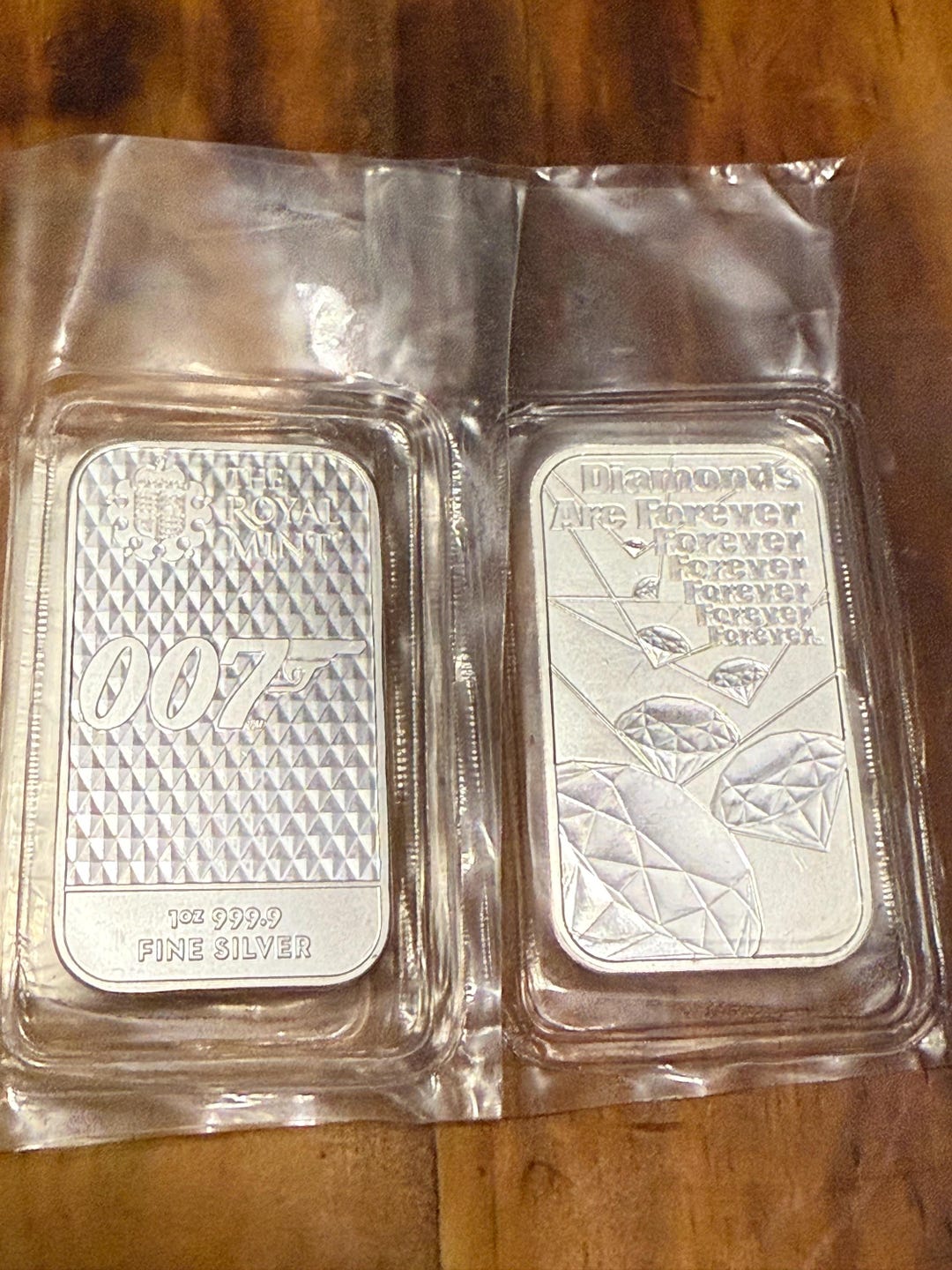 Set of 2 James Bond 007 Silver Bar Set – Royal Mint, 999.9 Solid ...