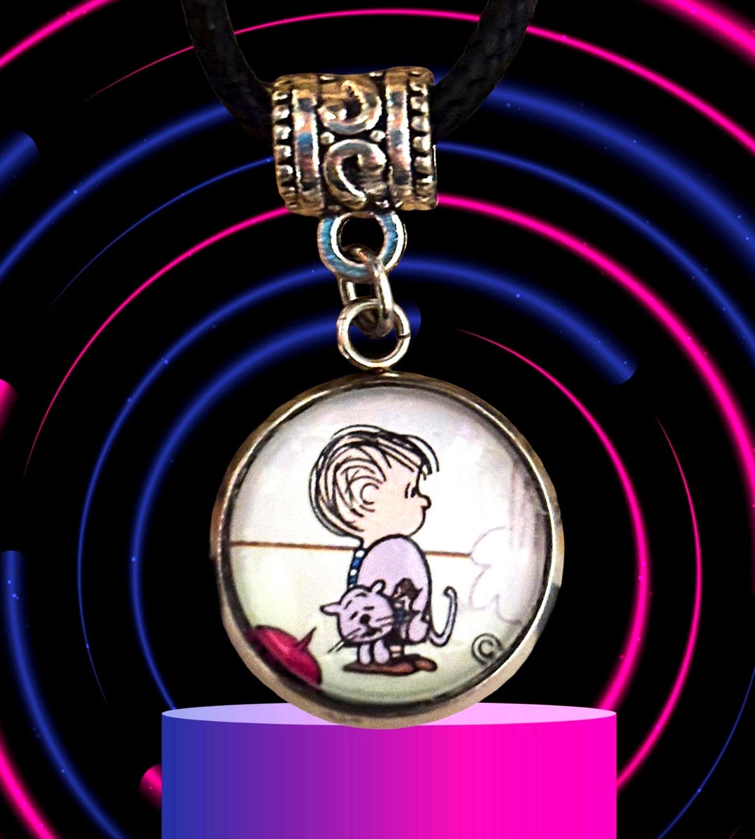 Peanuts Comics Pendant Necklace. Linus and Faron Cat Charm. - Etsy