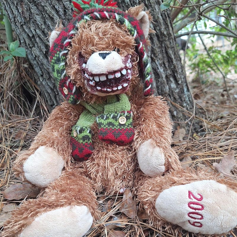 Gore Oddities - Etsy