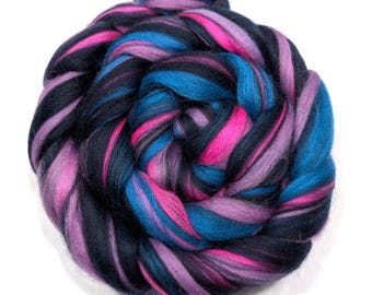Multi-colored Merino Combed Top - 4 Oz - Holly Berry - 21.5 Micron ...