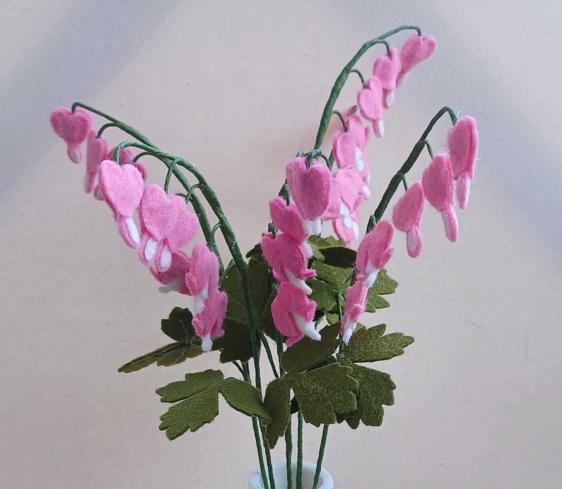 Felt Bleeding Heart Flower, Single Stem Dicentra - Etsy