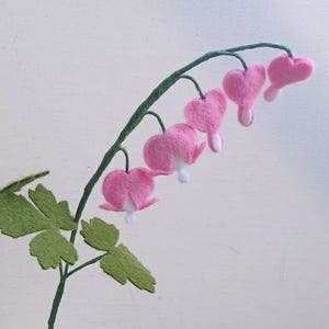 Felt Bleeding Heart Flower, Single Stem Dicentra - Etsy