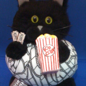 Popcorn Man - Movie Buff Hobby Cat Purrsonality - Fiber Art Collectible ...
