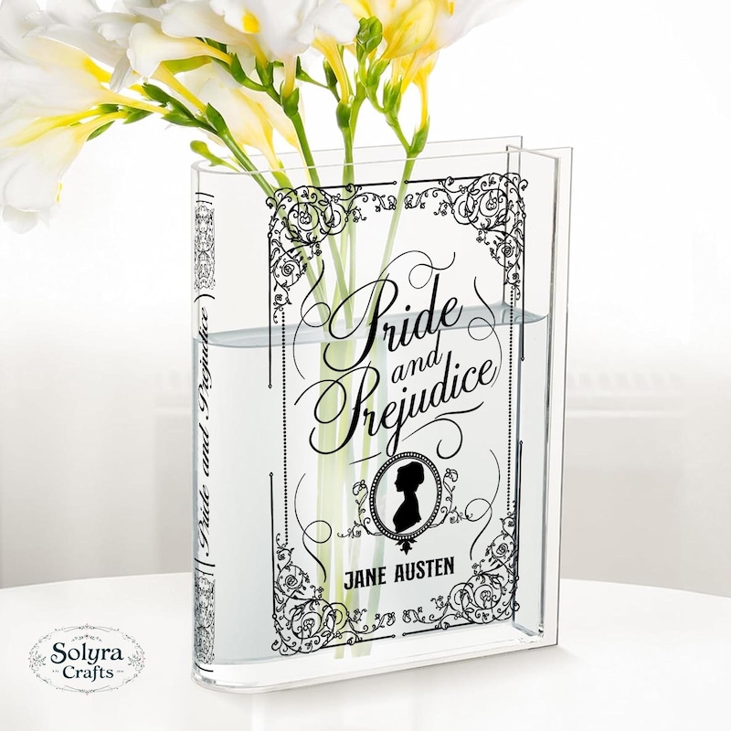 Book Centerpiece Vase - Etsy