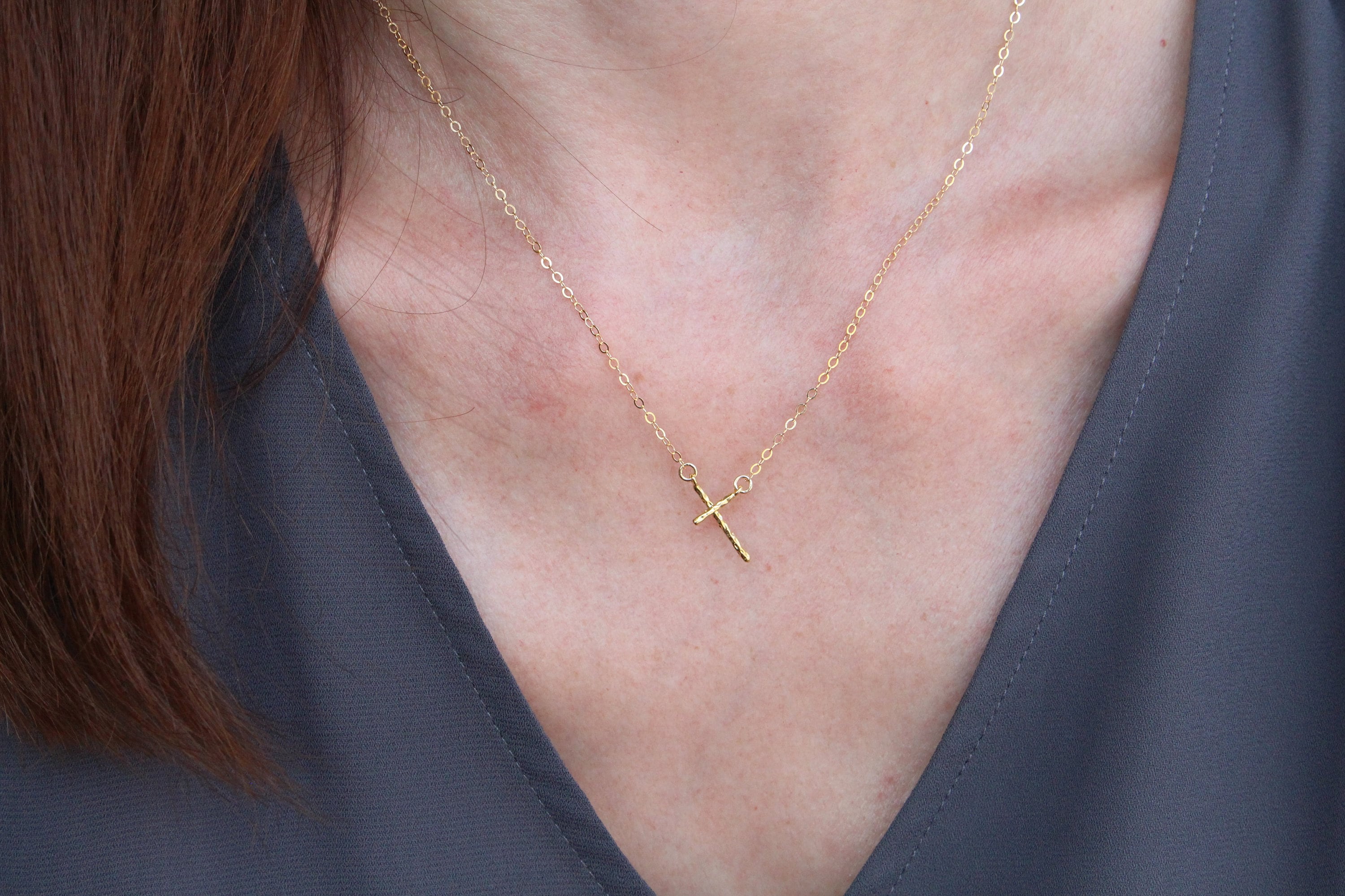 Oro Sideways Thin Plain Cross Collar, Simple Criss Cross Collar, Fuera ...