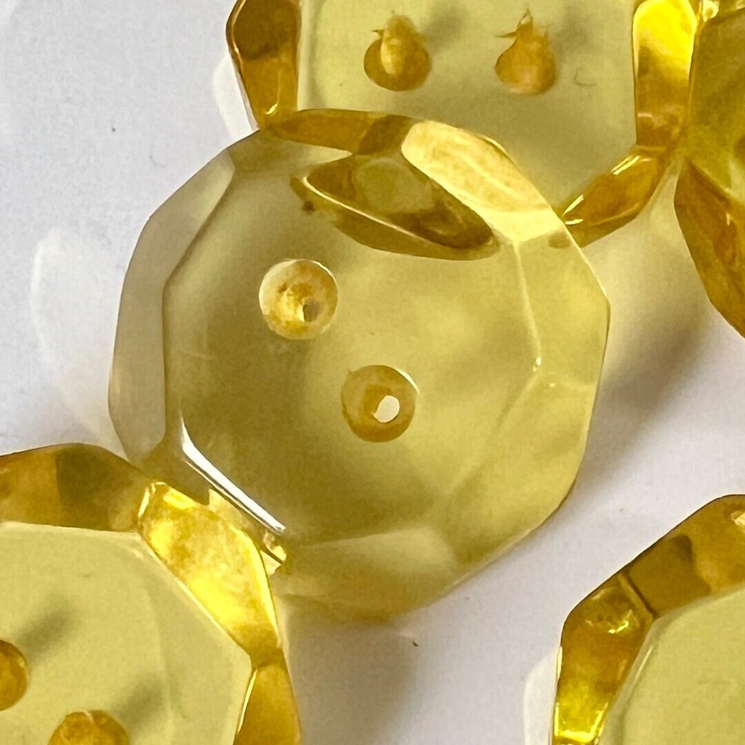 1950s Lucite Button Large Apple Juice Vintage Button 1 1/8” X 1/4 ...