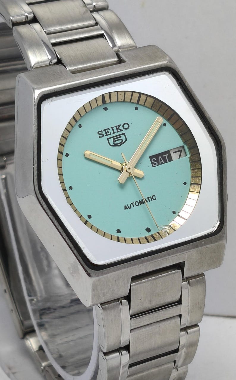 Pre Owned Japan Made Vintage Seiko 5 Automatic 21 Jewels Watch: Day ...