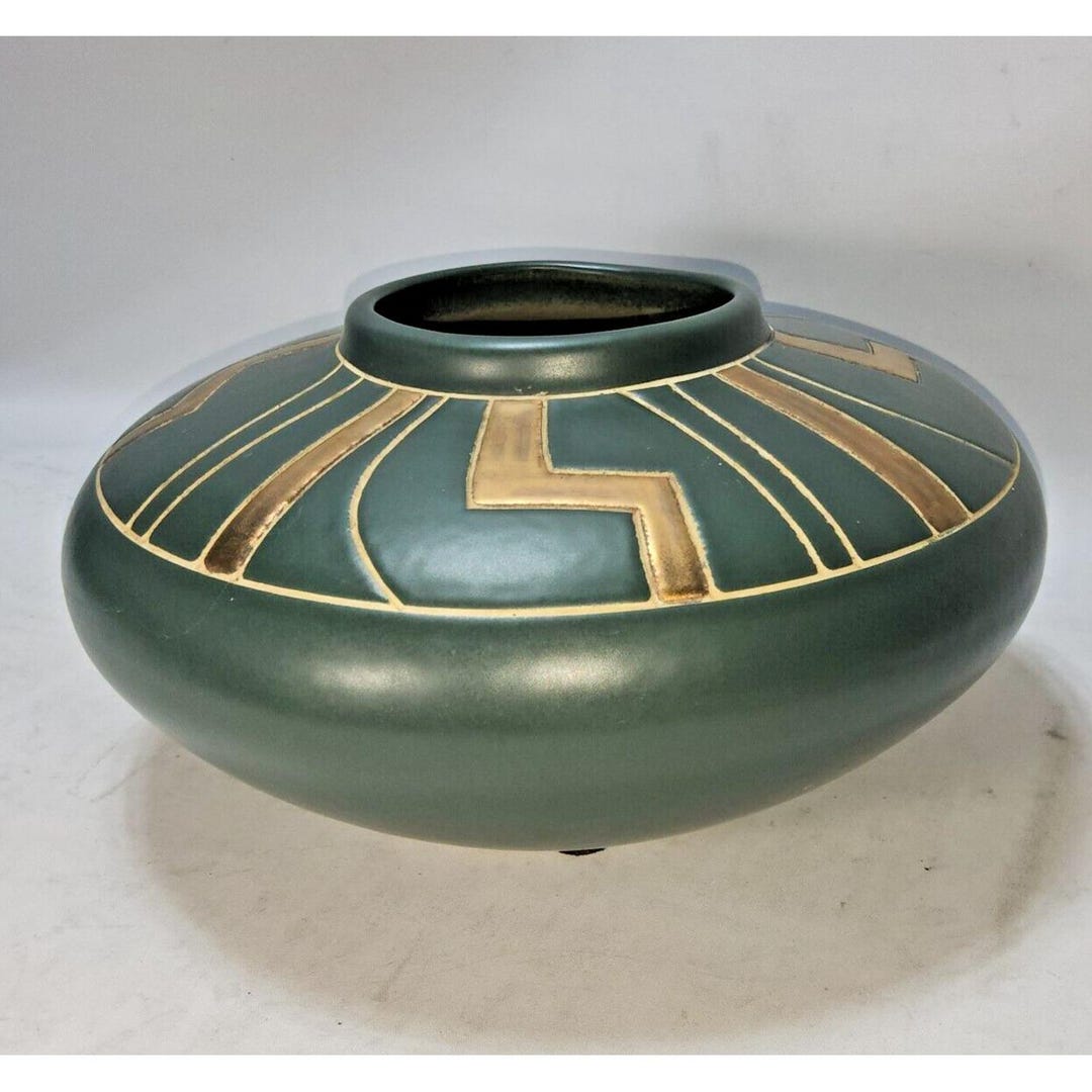 Vintage 6x11 Harris Potteries Chicago Cairo Art Deco Vase MCM Green ...