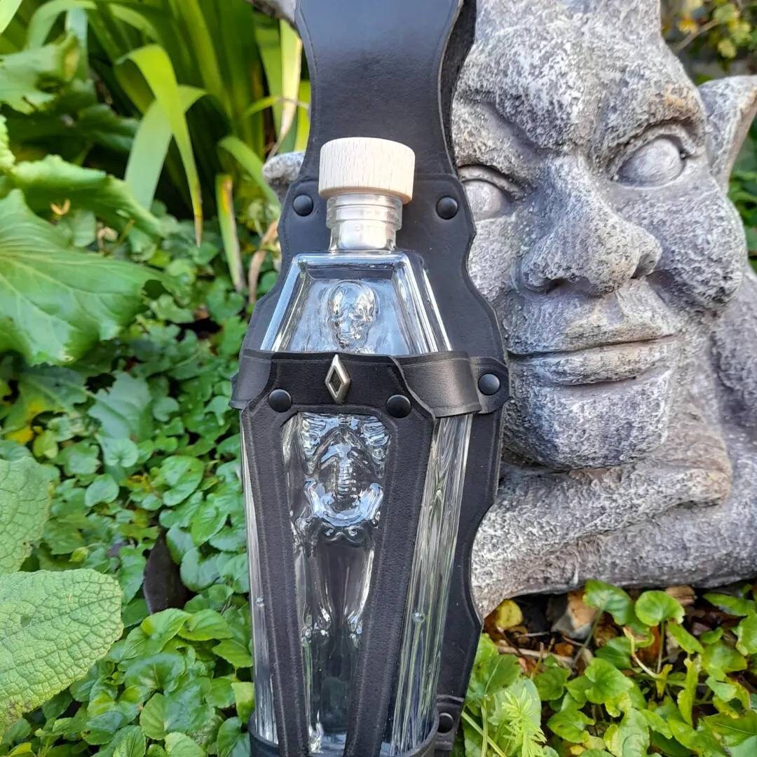 Memento Mortis Coffin Bottle Holster. Uniquely Designed Leather Belt ...