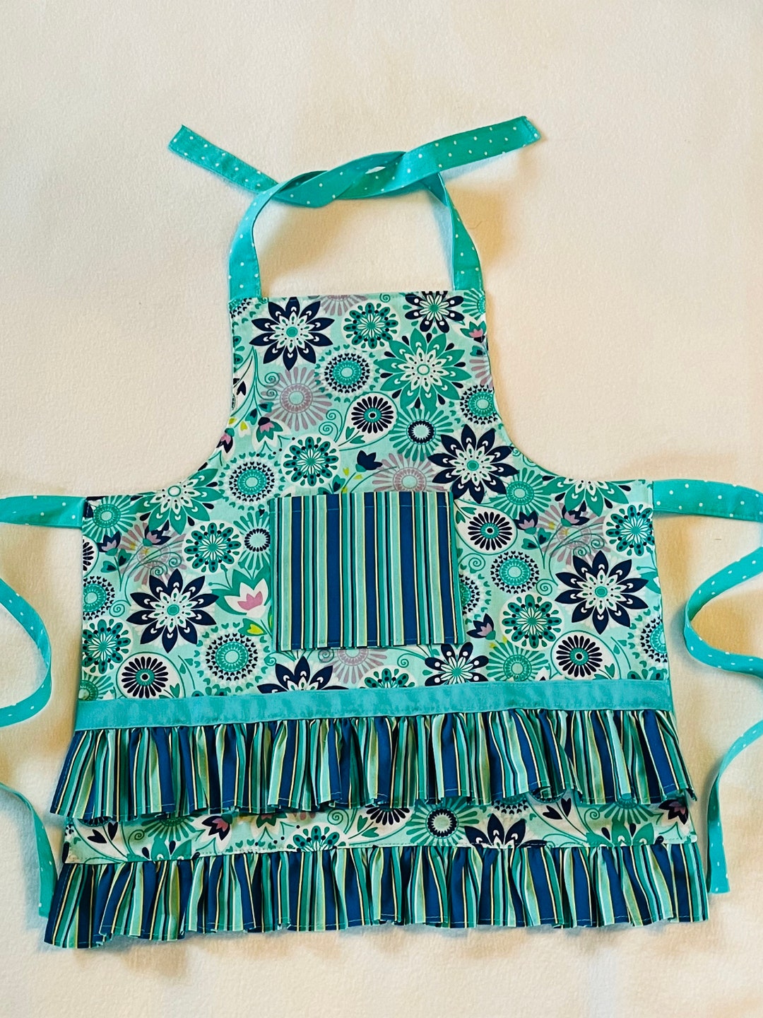 Girl's Ruffled Apron/child’s Apron/kids Apron/ Paisley Print/free ...