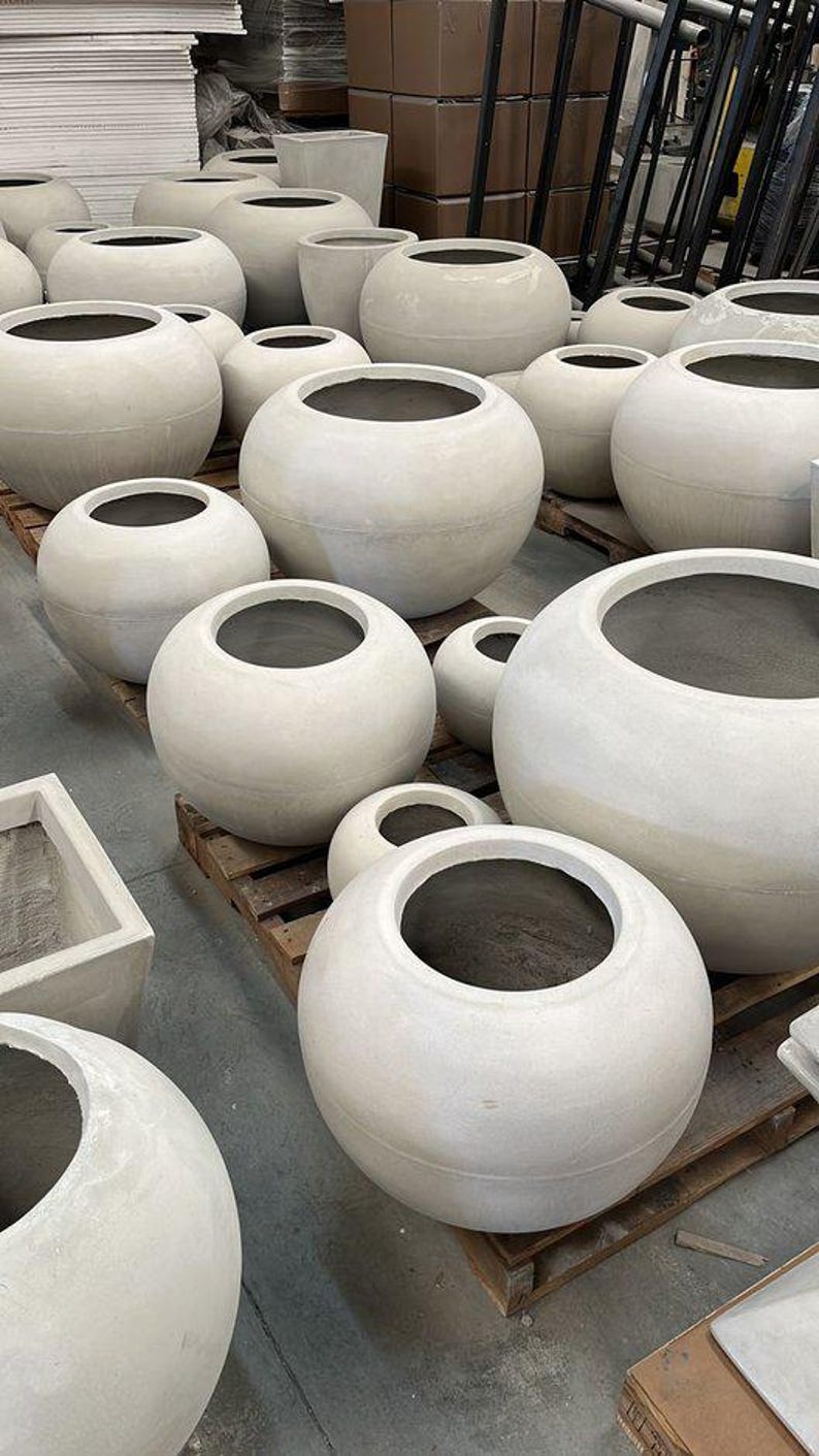 Modern Round Fiberglass Planter – Outdoor & Indoor Lightweight Pot ...