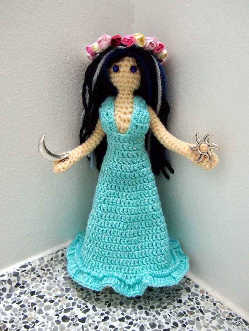 Amigurumi Pattern: Basic Female Body - Etsy
