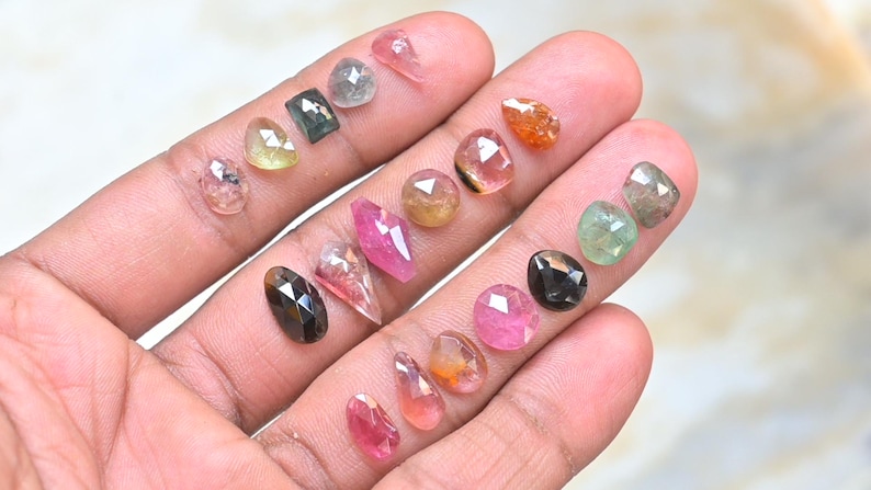 Natürliche Turmalin Edelstein-Mix Form Rose Cut Cabochons Lose ...
