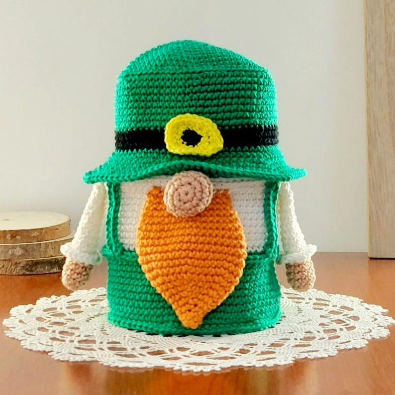 St Patrick's Day Crochet Gnome Pattern, With Leprechaun Hat, Amigurumi ...