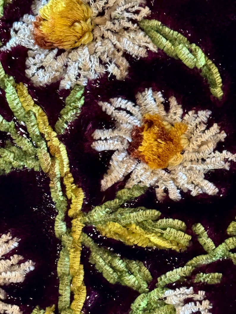 ANTIQUE Early 1900s Victorian Gorgeous Embroidered Lovely Cream Daisy ...