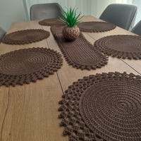Crochet Plate Charger/ Handmaid Dinning Charger/ Round Place Setting ...