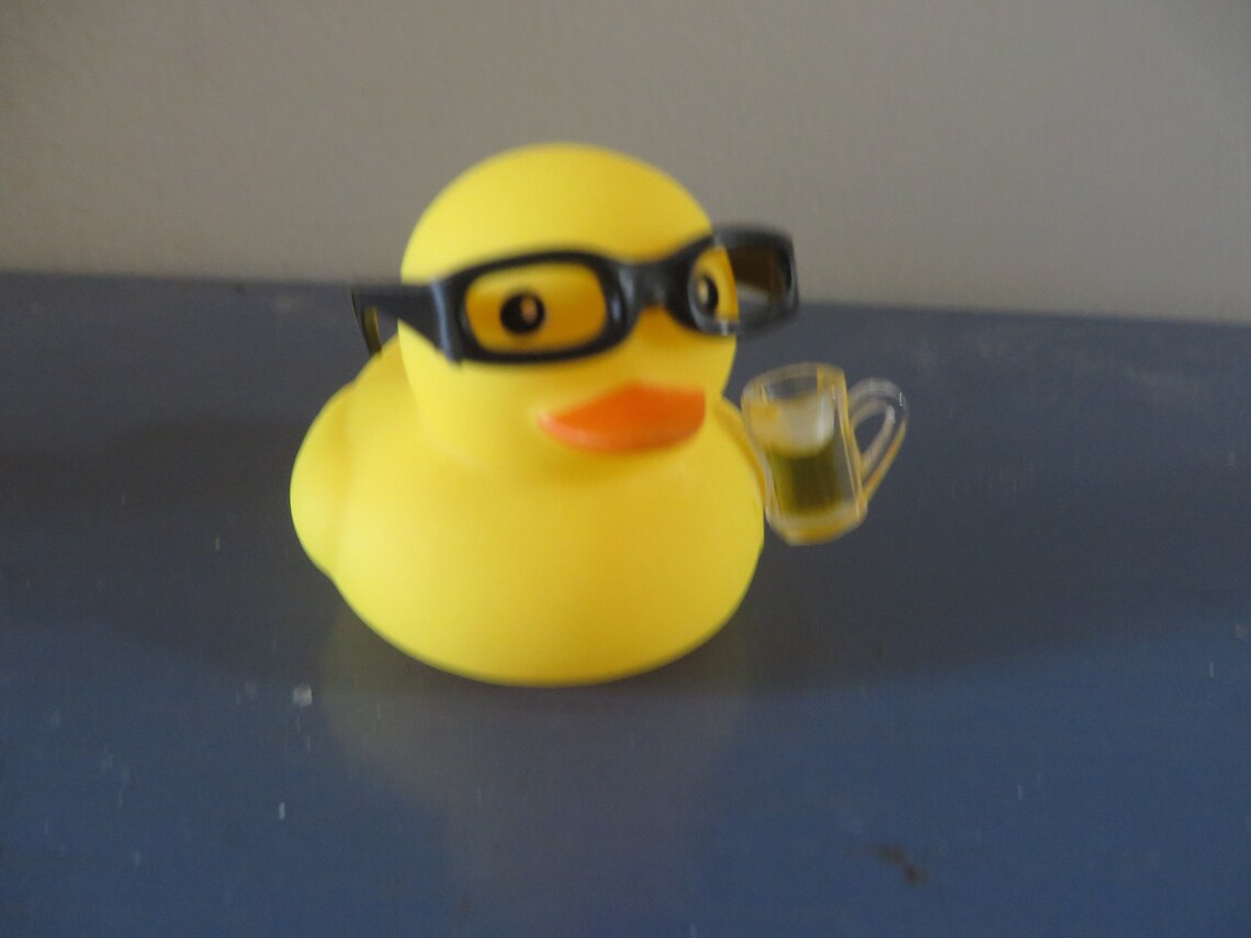 Beer Drinking Rubber Duck: Gag Gift Party Favor - Etsy