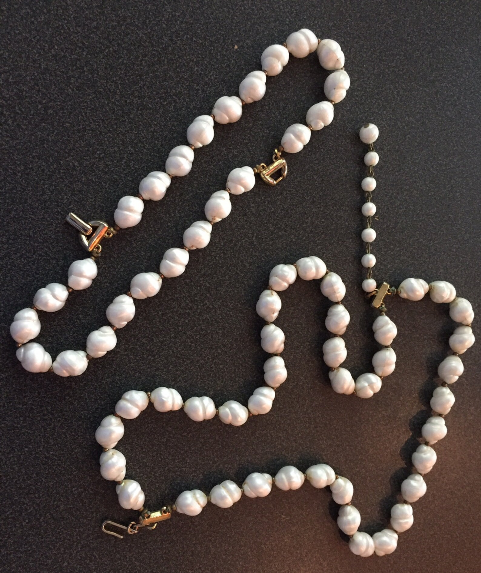 Vintage Trifari White Faux Shell Bead 16" Choker Necklace With Matching ...