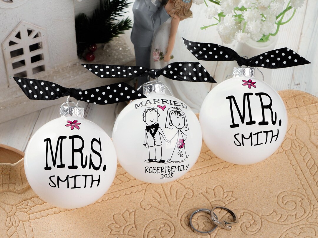 Personalized Married Christmas Bulb,mr & Mrs Ornament Set for Newlyweds ...