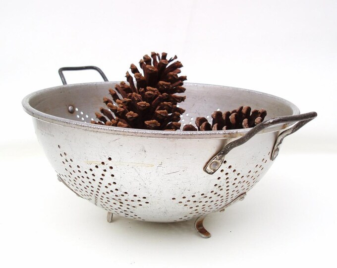 Vintage Metal Colander Aluminum Strainer Kitchen Utensil Star Pasta ...
