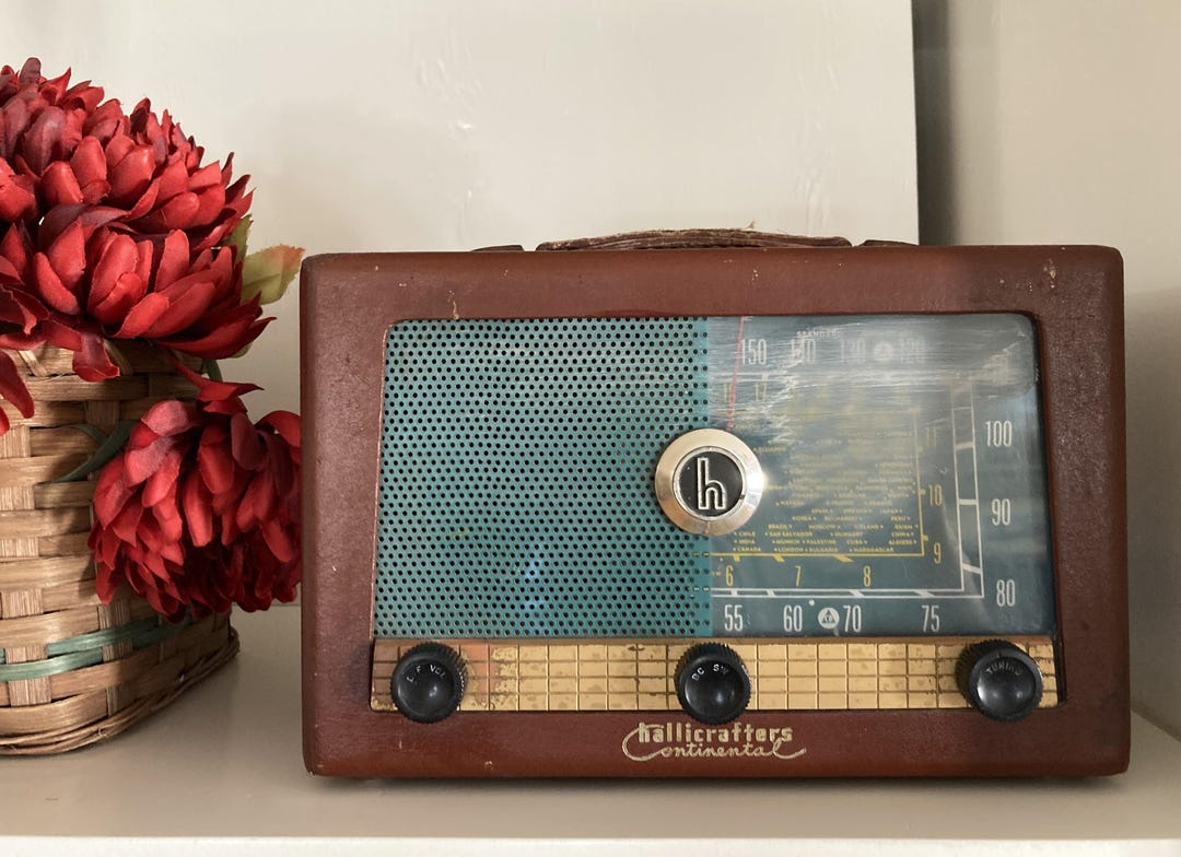 Vintage AM Broadcast Band 3-way Portable Radio/shortwave Band ...