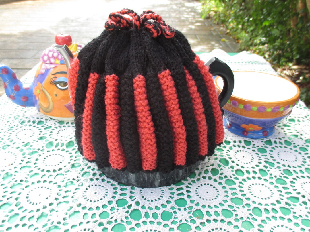 Vintage Tea Cozy - Black and Red Stripes - Vintage Style for Your ...