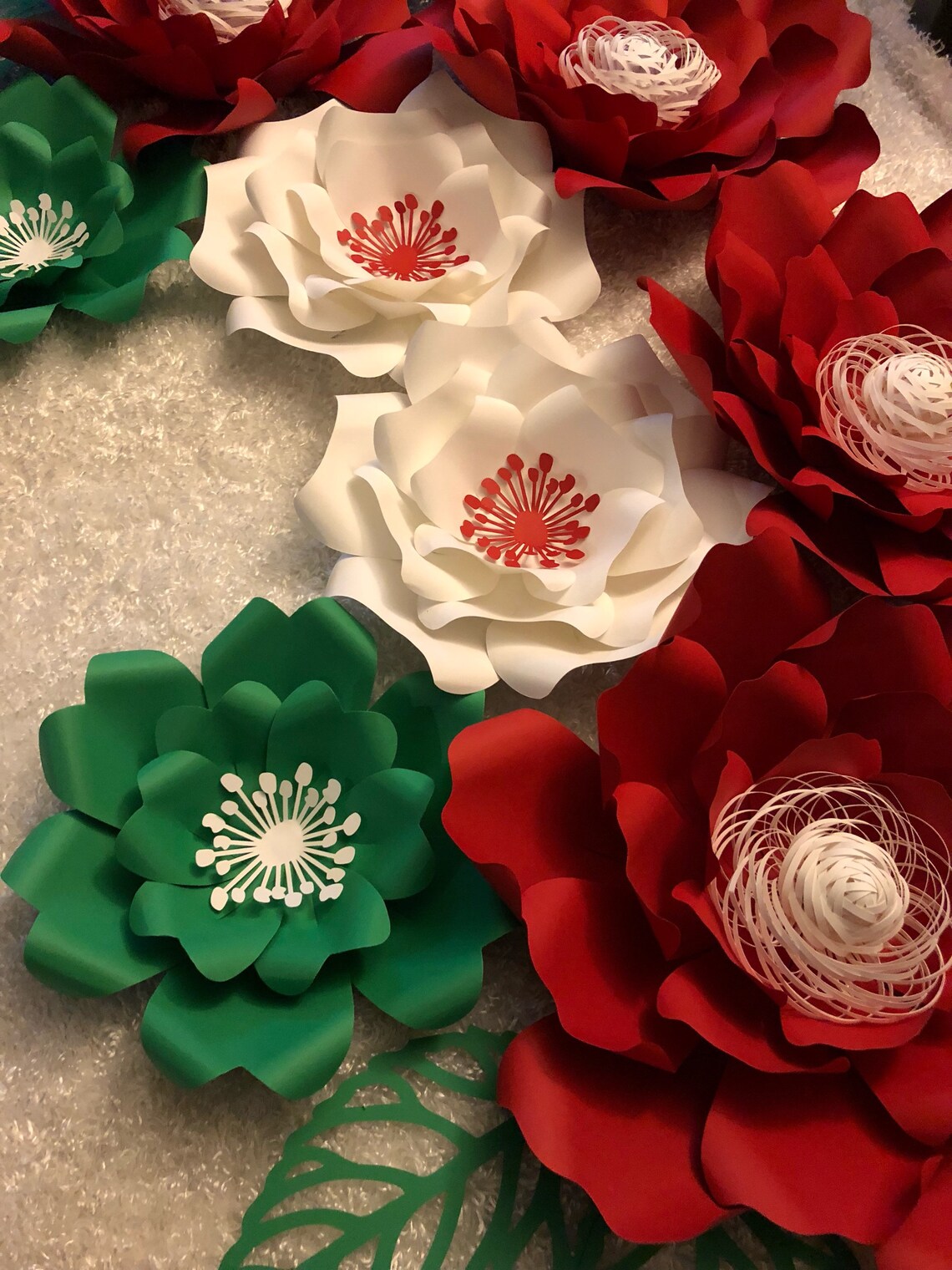 Handmade Giant Paper Flowers, Backdrop Set of 8, Custom Colors, Cinco ...