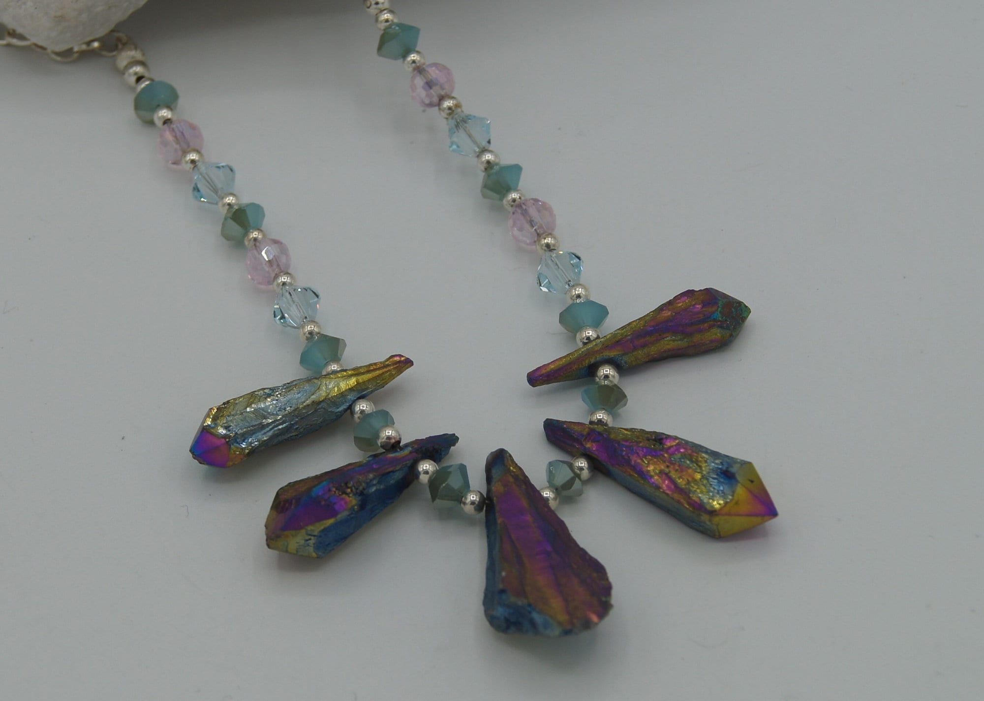 JAGGED SKYLINE Natural Quartz 5 Piece Quartz With Crystals Necklace - Etsy