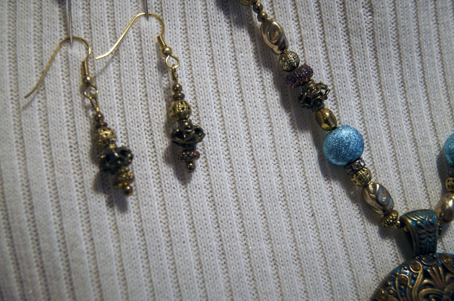 GYPSY QUEEN Pendant Necklace & Earrings Set - Etsy