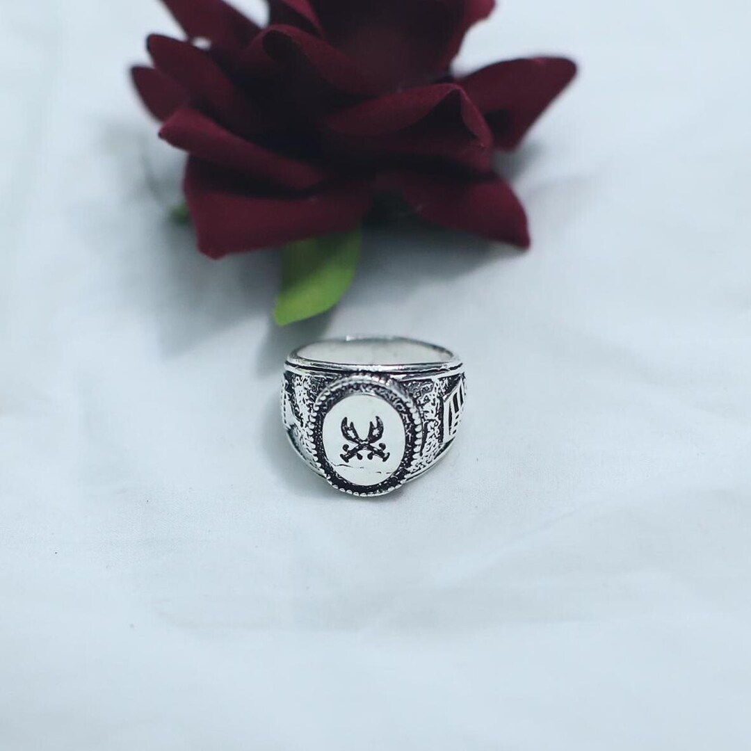 Vintage Eagle Crest Signet Ring: Gothic Silver-toned Statement Jewelry ...